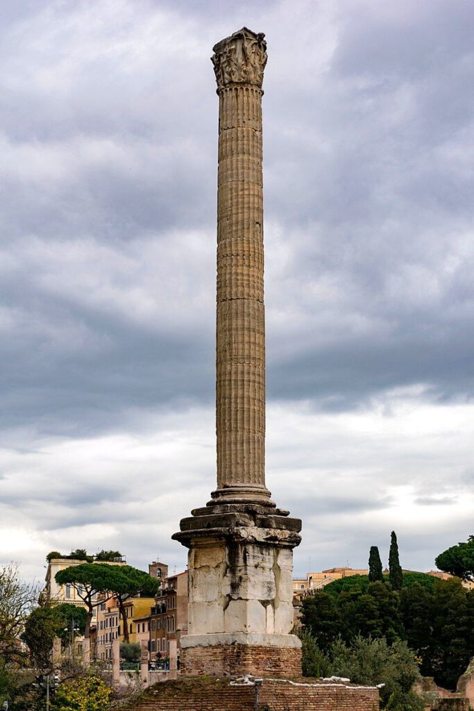 Zuil van Phocas op het Forum Romanum